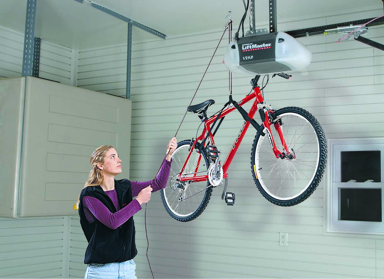 What is a Garage Hoist? The Ultimate Guide to Maximizing Your Garage ...